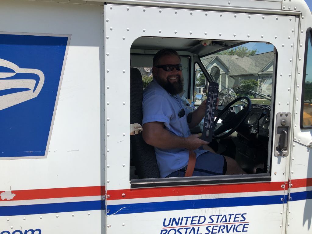 USPS Trucks Work Without A/C and Deliver the Mail Anyways - Scioto Post