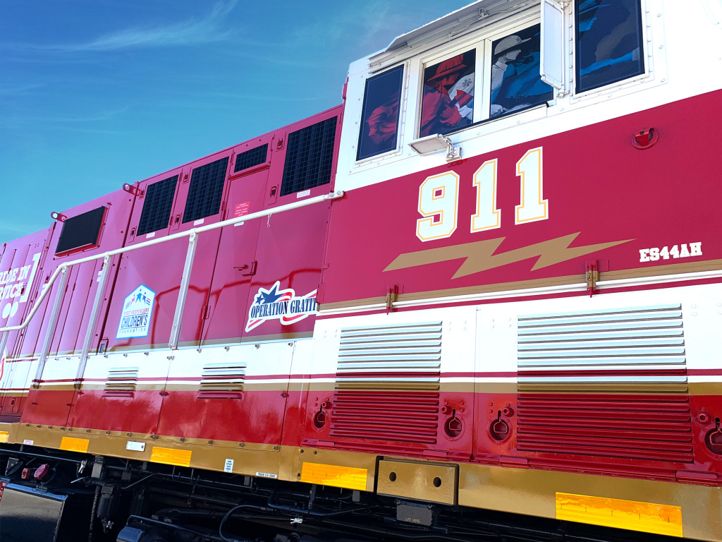 CSX Releases Custom Trains to Commemorate Police, Fire and Military ...