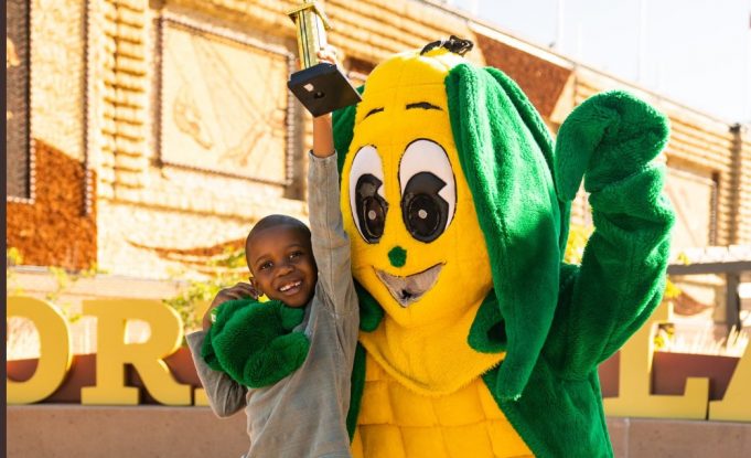 Viral "Its Corn!" Kid Now Corn-Bassador of South Dakota - Scioto Post