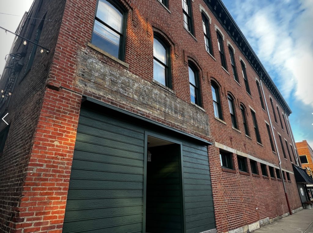 Downtown Circleville Business Owner Finds Ghost Mural During ...