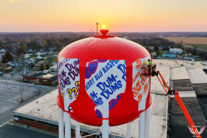 Famous Pickaway County Local Eric Henn is Painting Dum-Dums Watertower ...