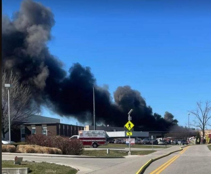 Firefighters Fight Commerical Fire in Grove City - Scioto Post