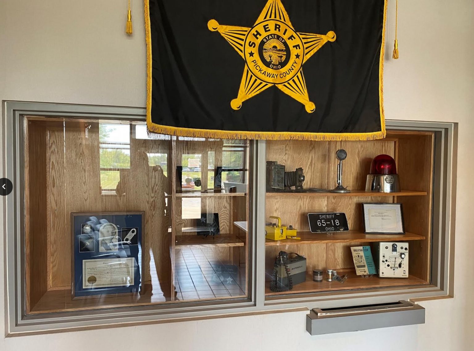 Pickaway County Sheriff Receives Thumb Cuffs and Other Historical ...