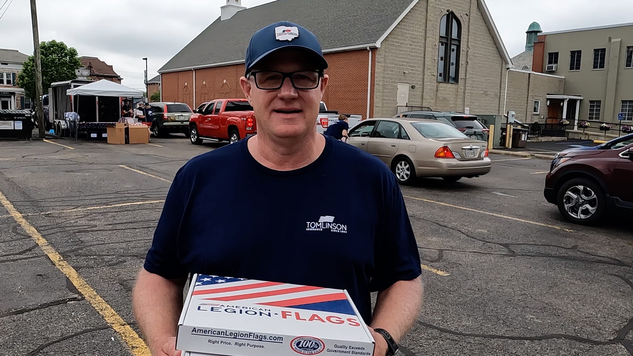 Chillicothe Insurance Agent Gave Out U.S. Flags Again - Scioto Post
