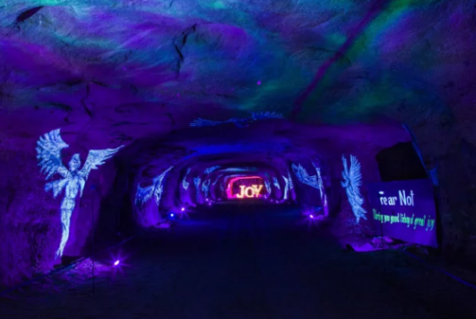 Ohio’s Free Christmas Cave Celebrates the True Meaning of the Season ...